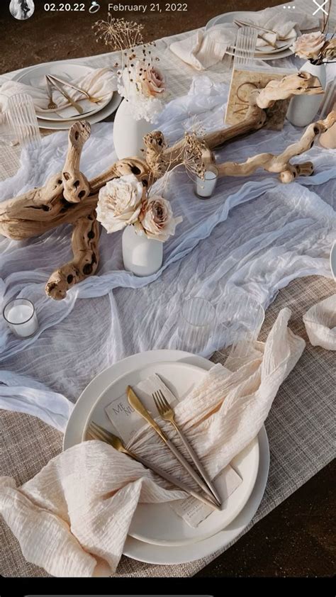 Pin By Kati Arent On Wedding Beach Wedding Tables Seashell Wedding
