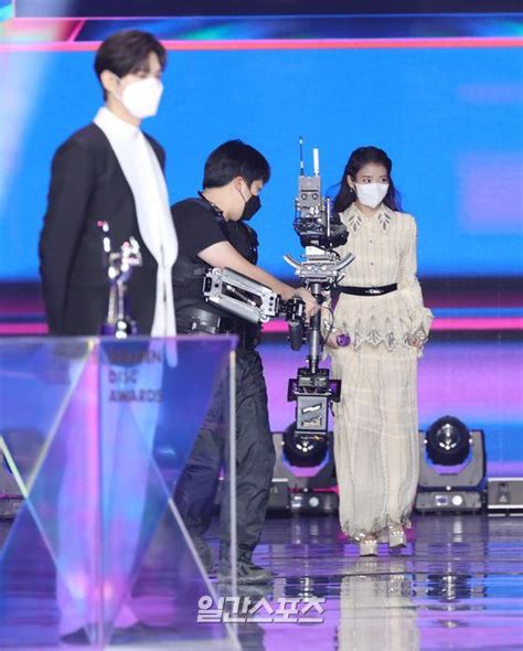 [포토] 아이유 이름 불러줘 고마워요 네이트 연예