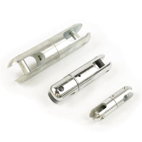 Swivel Links Earthmet Ltd