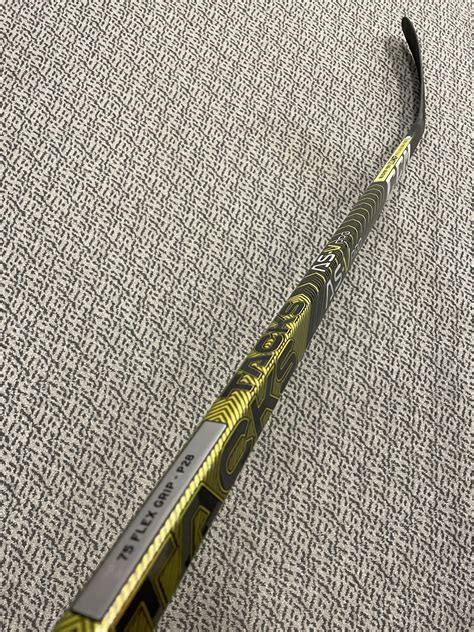 Ccm As V Pro 75 Flex P28 Curve Right Hand Stick Sidelineswap