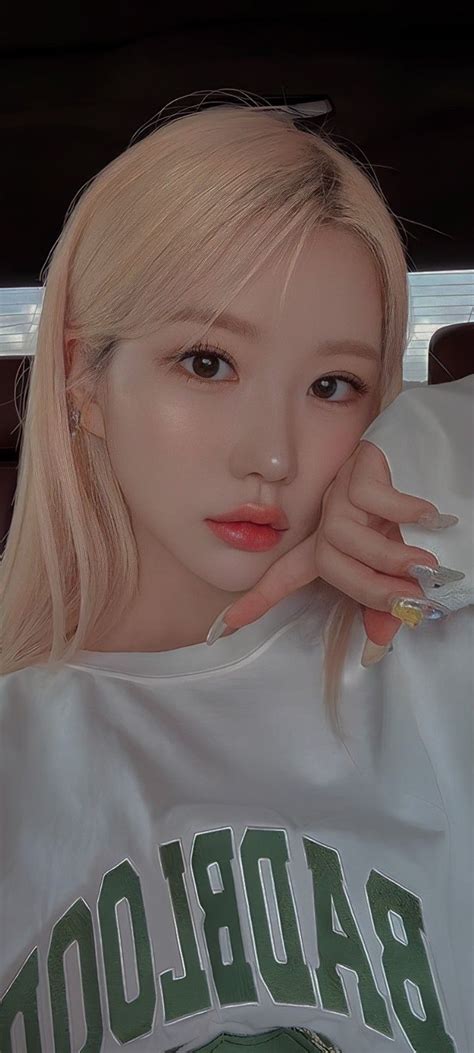 Pin By Kang Soo Min On Sia Jiwoo😍♥️♥️♥️ Techno Outfit Tiktok Style