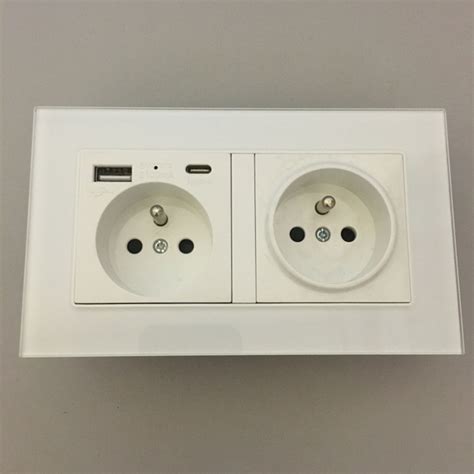 Двойная белая розетка с Usb и Type C портами купить по низкой цене в интернет магазине Ozon