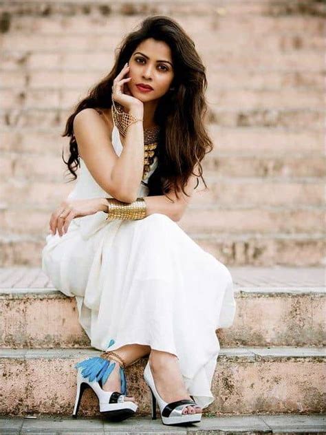 Deepali Pansare Feet