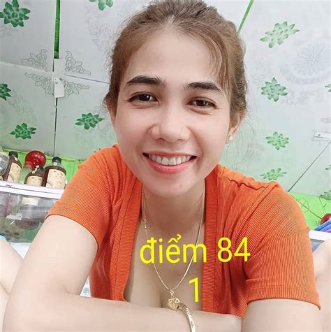 Nhà E Nghèo Nên Hong Có Uốn Sửa By Điểm Gặp Phải Cười A Line Of Counterfeit Consumption And