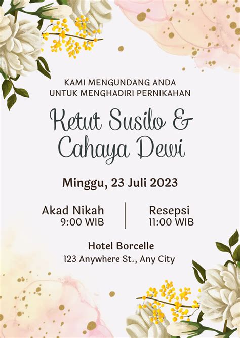 Gunakan Desain Contoh Pengumuman Gratis Canva