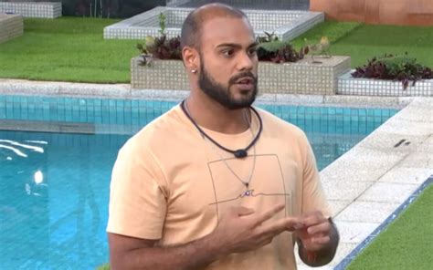 Foto No Bbb 24 Marcus Vinicius Acertou Algumas Dinâmicas Como A Hora Em Que O Big Fone Tocou