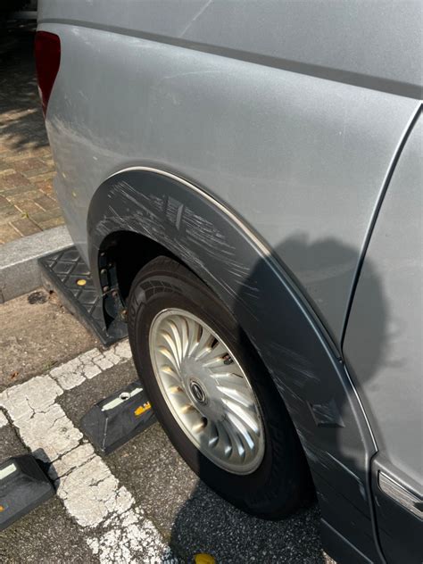 나눈질문2 차량 플라스틱 부분 기스제거 지식in