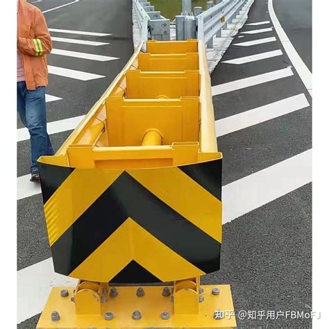 高速可导向防撞垫TS级多少钱tb级ta级黄色导向防撞缓冲垫带报告 知乎
