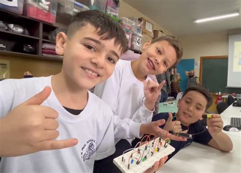 Do Abc Ao Arduino Alunos Desvendam O Universo Da Robótica Uninter NotÍcias