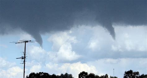 Scary Clouds That Look Like Tornadoes Farmers Almanac Plan Your Day Grow Your Life