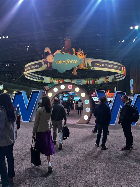 Salesforce Salesforceworldtour Kyana Shelton