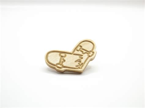 Piocha Pin Skatelove Neutro 7capas