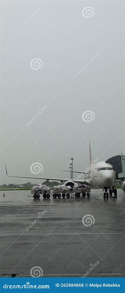 Loading Or Unloading Of A Bunker Tanker Editorial Photo Cartoondealer Loading Or Unloading Of A Bunker Tanker Editorial Photo Cartoondealer