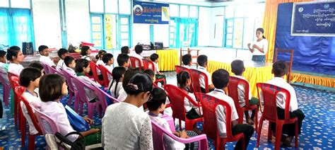 စစ်တွေခရိုင် လူထုအခြေပြုဗဟိုဌာန Community Center ခန်းမ၌ အသိပညာပေးဟောပ