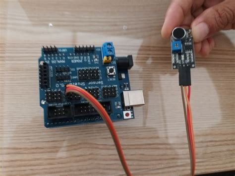 โปรเจค Arduino ควบคุมการติด ดับ Led 3 ดวง ด้วย เสียงปรบมือ รับทําโปรเจค Arduino