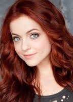 Голая Эбби Эллиотт в Sex Ed