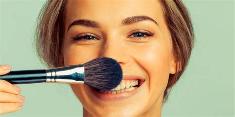 20 Best Makeup Brushes Of All Time Yourtango