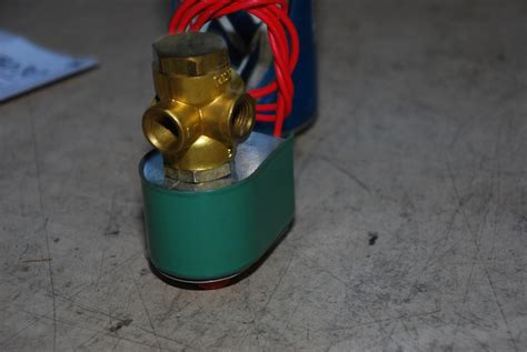 8022 0008 Of JOY ASCO 3 WAY PNEUMATIC SOLENOID VALVE 120v 140 PSI 1