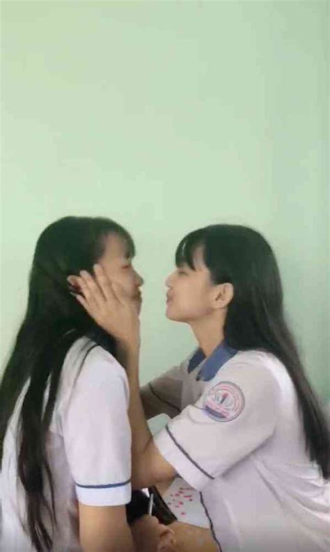 N Sinh Quay Clip Trao N H N Chia Tay T I T Ng B N Trong L P H I Nam Sinh M Ng H T