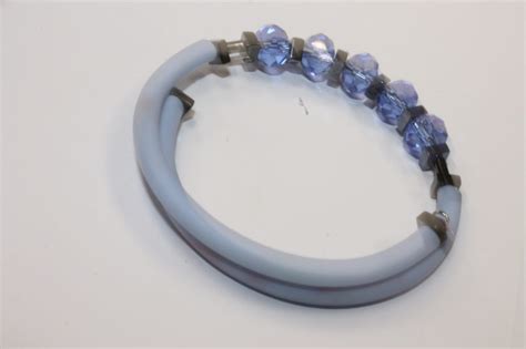 Детский браслет из чешского стекла Купить в интернет магазине Геопарк