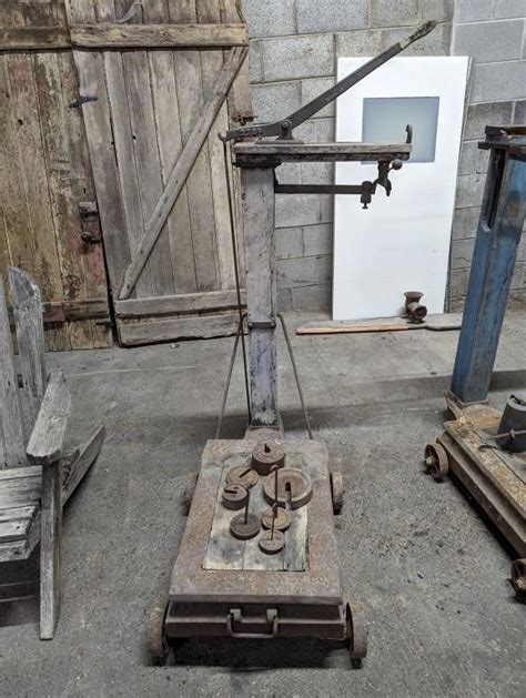 Vintage Howe Platform Scale Live And Online Auctions On