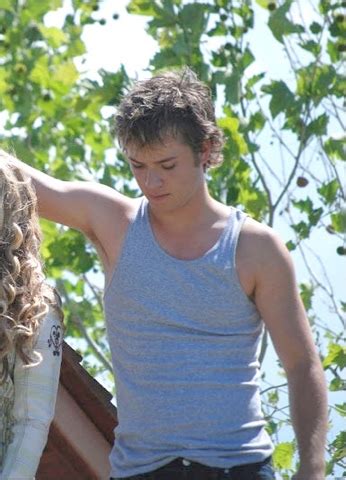 Celeb Loves Jeremy Sumpter
