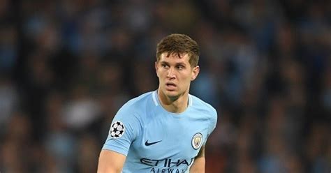 스톤스 잉글랜드 맨시티 경기 방식 닮았다