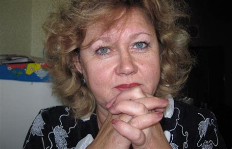 Когато майка ми почина се върнах у дома Но не можах да стигна до дома на сина си защото снаха