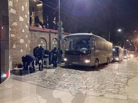 Front News Georgia On Twitter 📍 ამ წუთებში სპეცრაზმი ქართული ოცნების ოფისთან