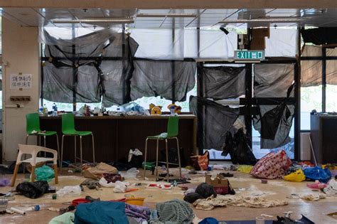 Hong Kong Protests Police End 12 Day Siege Of Polytechnic University