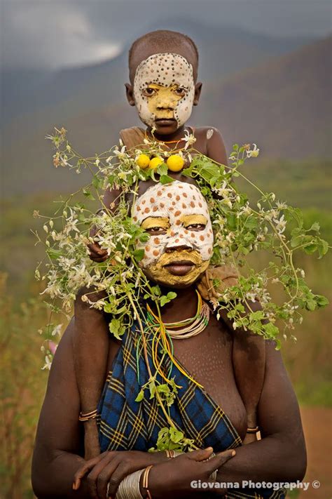 Interview Intimate Portraits Capture The Beauty Of Ethiopia S Suri