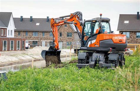 Hitachi Zx W Ecco Il Midi Gommato Pensato In Europa E Construction