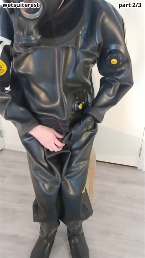 Breath Play In Heavy Rubber Viking Drysuit Gasmask