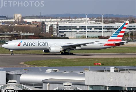 N723an Boeing 777 323er American Airlines Subing27 Jetphotos