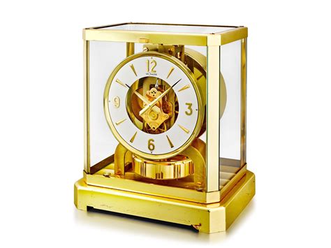Atmos A Gilt Brass Atmos Clock Circa 1980 積家 Atmos 鍍金銅製空氣鐘，約1980年製 Fine Watches