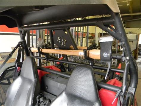 Polaris RZR Panosundaki Pin