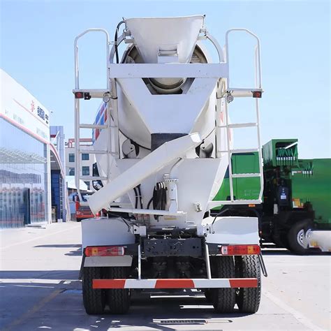 How To Choose The Right Concrete Mixer Truck For Your Construction