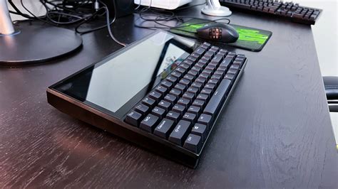 This Keyboard Has A Monitor Attached Sypnotix