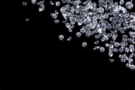 钻石图片 黑色背景上的钻石素材 高清图片 摄影照片 寻图免费打包下载