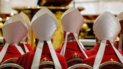 Телевизија 24 Денеска почнува конклавата за избор на нов папа