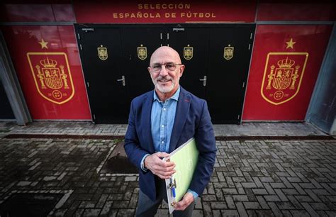 Última Hora Un Valencianista En La Convocatòria De Luis De La Fuente