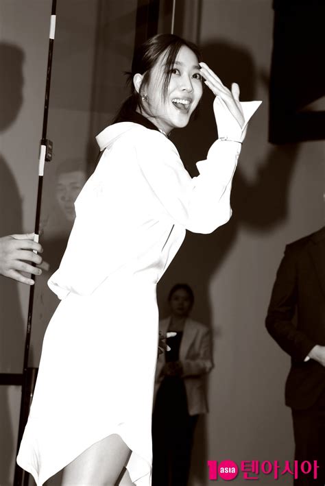 조보아 애교 넘치는 새색시[ten포토 ]