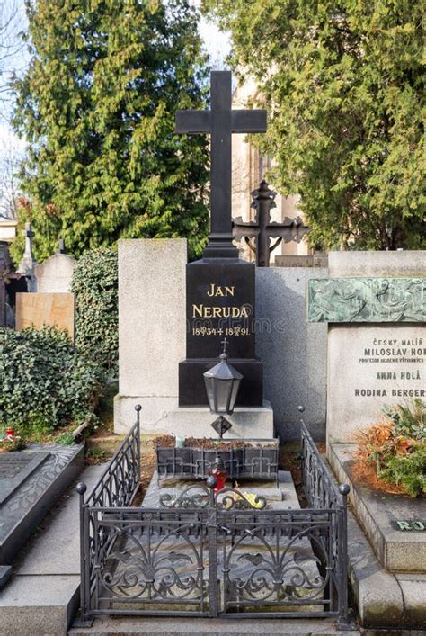 Vysehrad Cemetery Editorial Stock Image Image Of Landmark 236272254