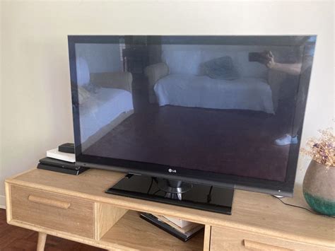 Televisão Tv Marca Lg 48 Polegadas Campolide • Olxpt