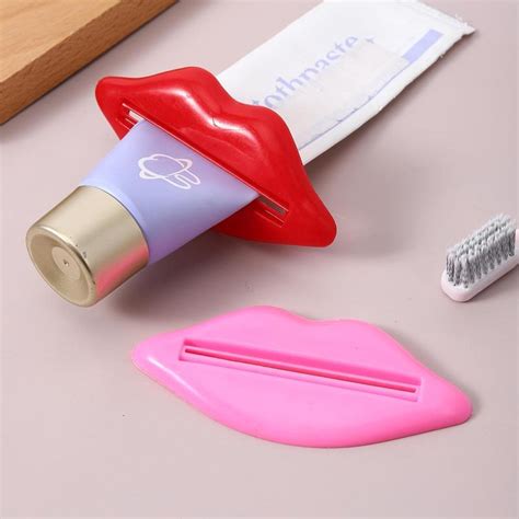 Lips Shape Toothpaste Dispenser 246 Counts Creative Toothpaste