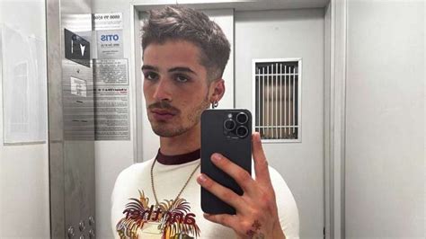 João Guilherme Rebate Críticas Após Usar Look Polêmico É Só Uma Roupa