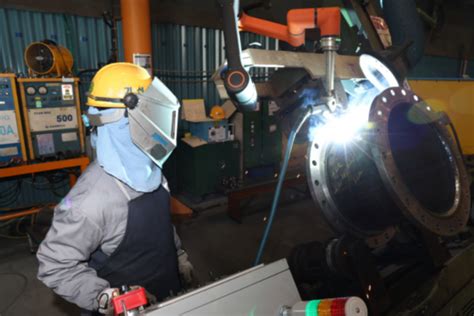 최근 용접로봇 관련 중대재해 증가 안산 소재 제조공장서 용접 로봇에 끼임 사고 발생