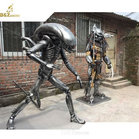 Life Size Alien Xenomorph Statue