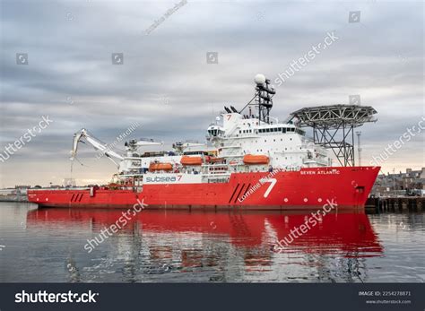 Dive Support Ship