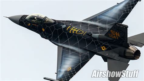 Capt Aimee Rebel Fiedler F 16 Viper Demo Cleveland Airshow 2022 Youtube